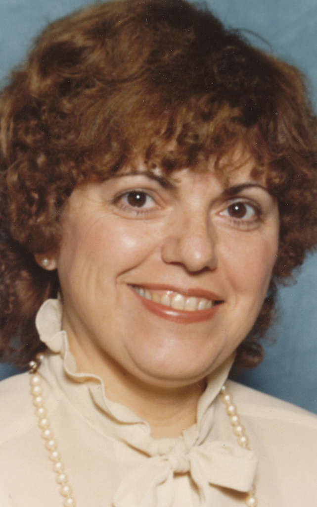 Mary Desantis's Instagram, Twitter & Facebook on IDCrawl