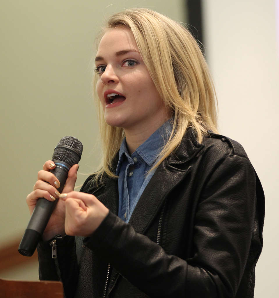 Madeline Brewer Tricia