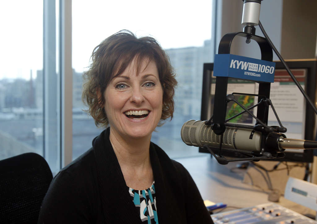 Newsroom Anchor Carol