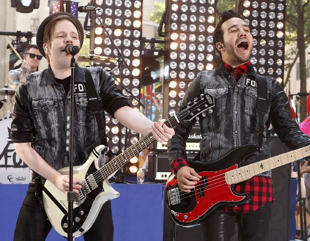 Paramore Monumentour Stage