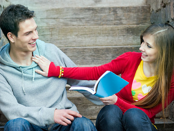 Mom concerned that teen siblings are just 'too close' - Philly